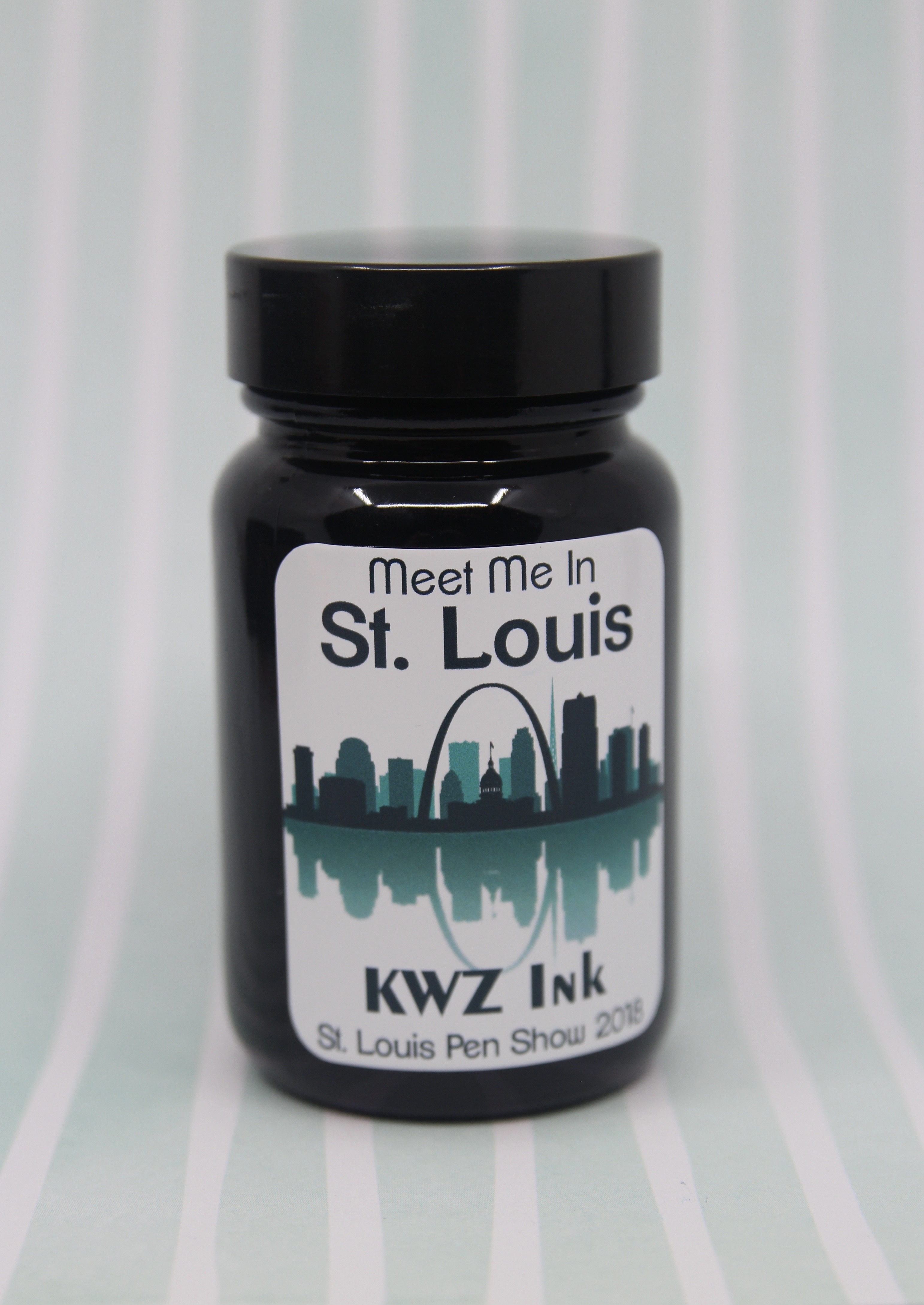 Ink Review: KWZ Meet me in St. Louis – The Well-Appointed Desk